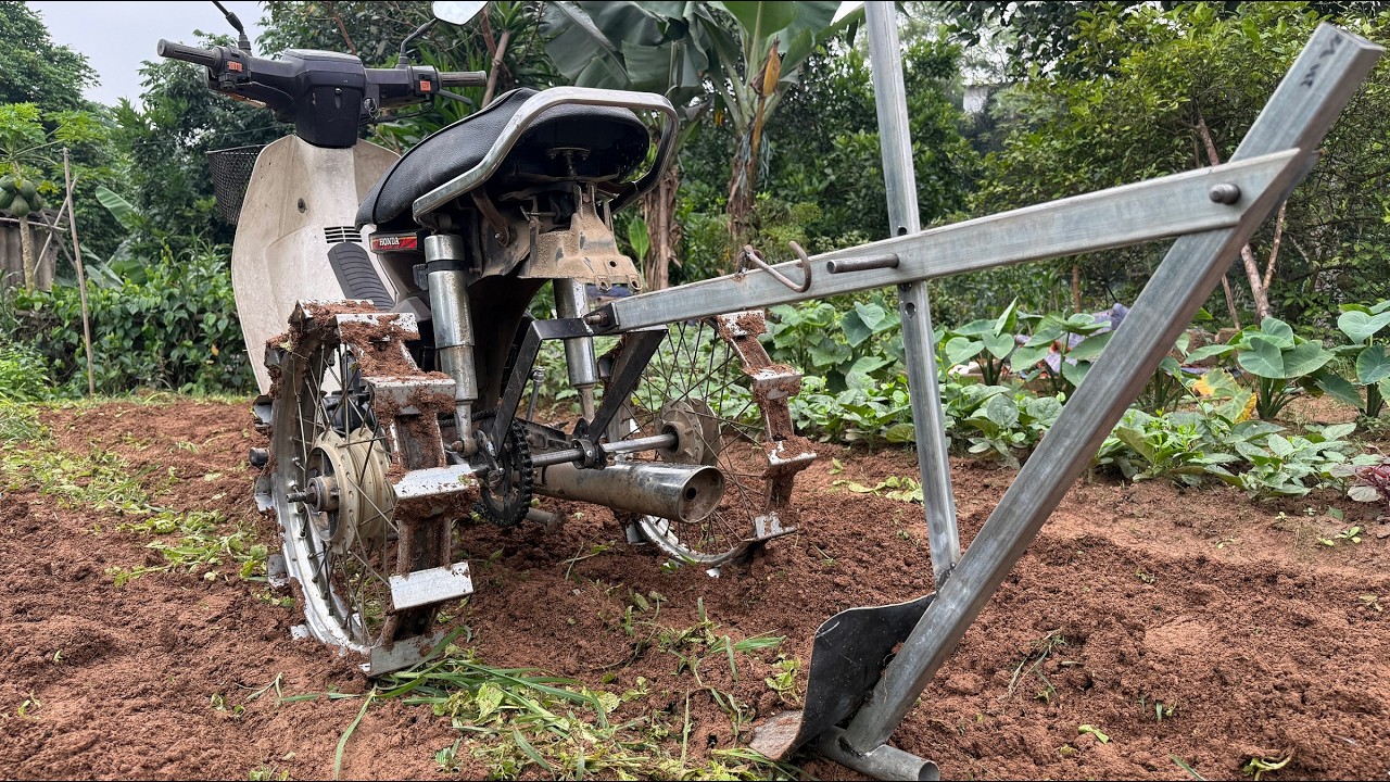 Millions of farmers don't know this! Old motorcycle into powerful farm tool