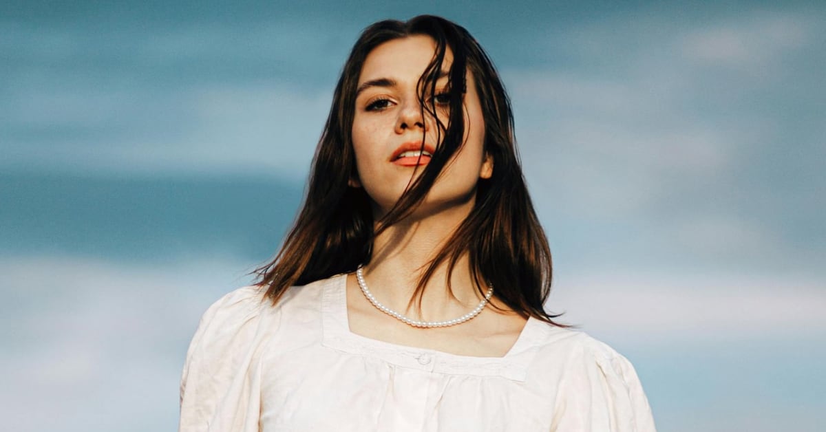¿Qué son las blusas ‘nido de abeja’? La tendencia que arrasa como la ...
