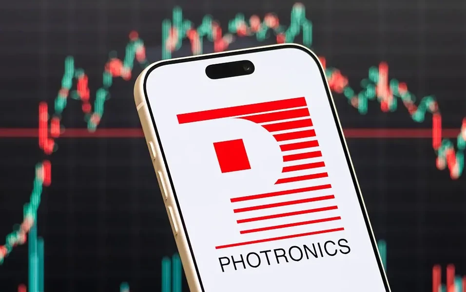 Photronics sees strong AI chip demand but design delays persist