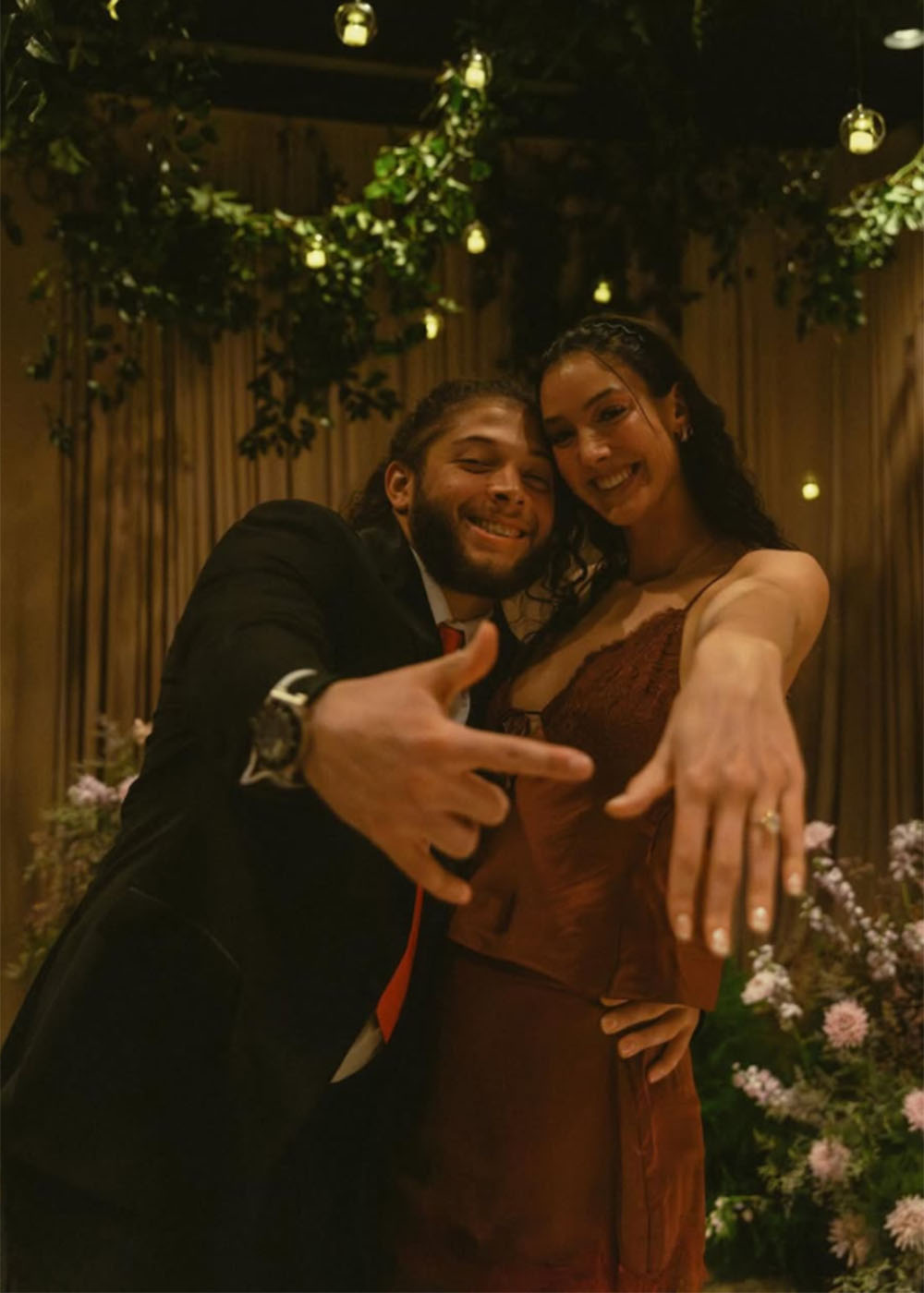 Chiefs lineman Ashton Gillotte gets married to volleyball pro in ...