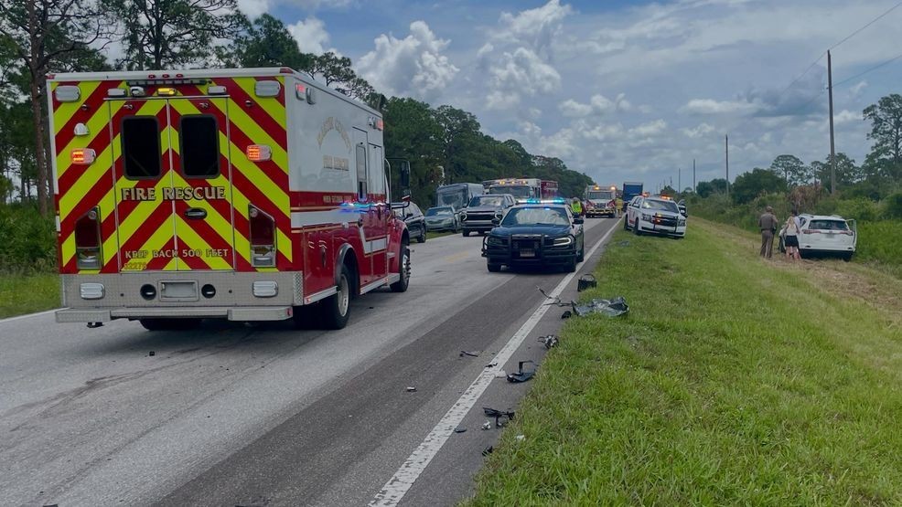 Head-on crash shuts down Palm City roads, two seriously hurt
