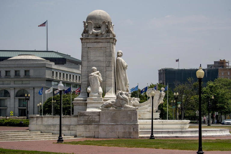 Trump administration grants $465 million to 'beautify' Union Station