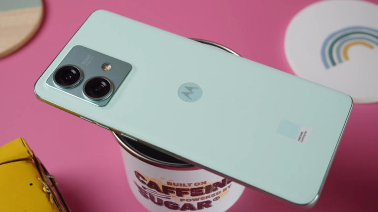 Motorola was caught injecting shady tracking code within the Amazon app