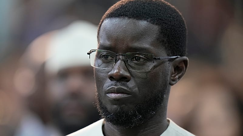 Au Sénégal, le président gracie un journaliste condamné à la perpétuité