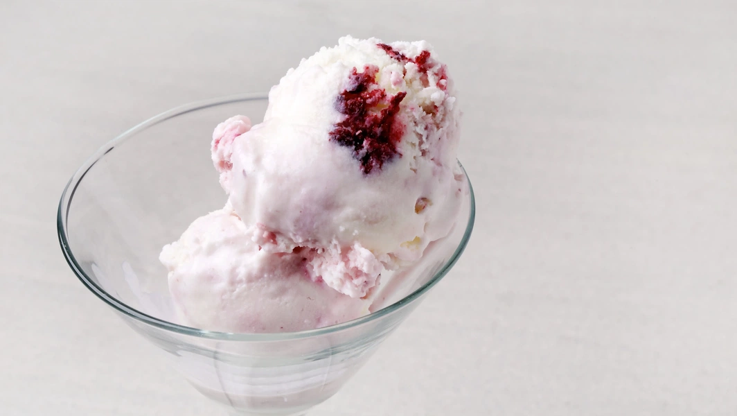 Ree Drummond’s cherry delight adds to cream cheese dessert boom