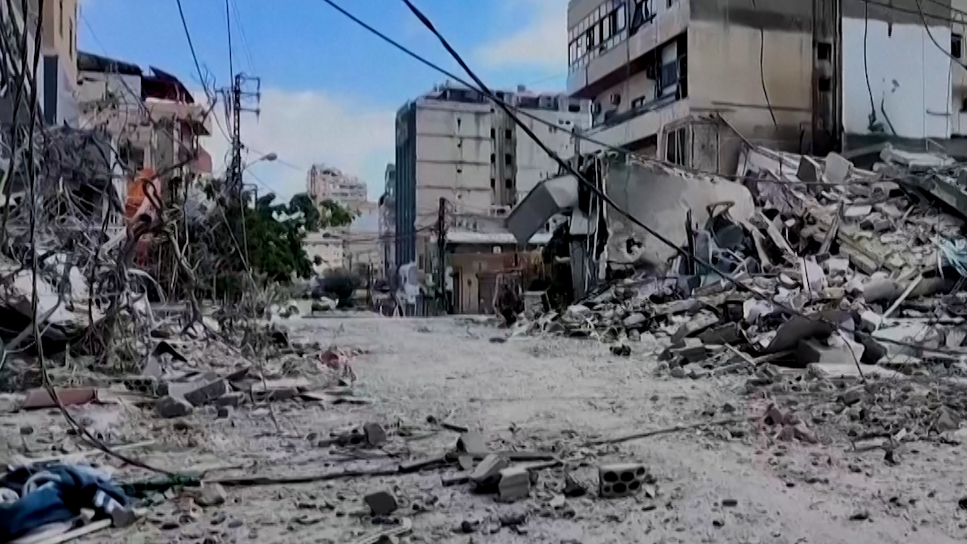 Defiant Lebanese families refuse to leave Tyre after homes bombed