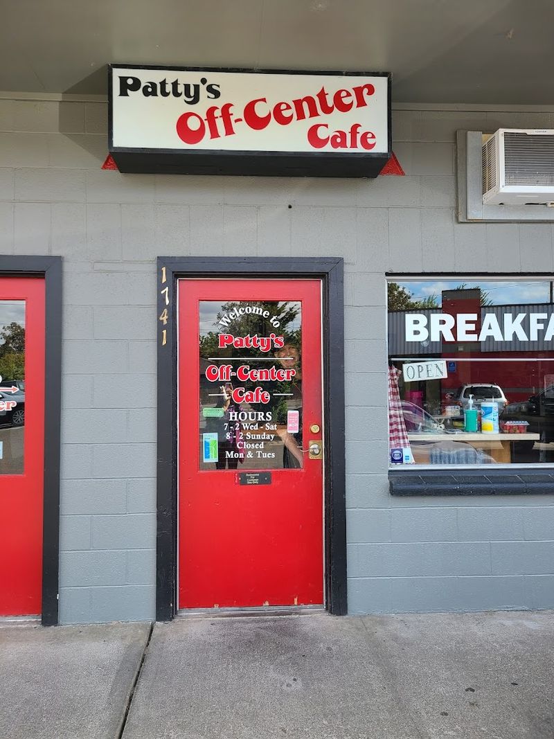 Oregon’s hole in the wall breakfast spot is housed in a yellow building ...