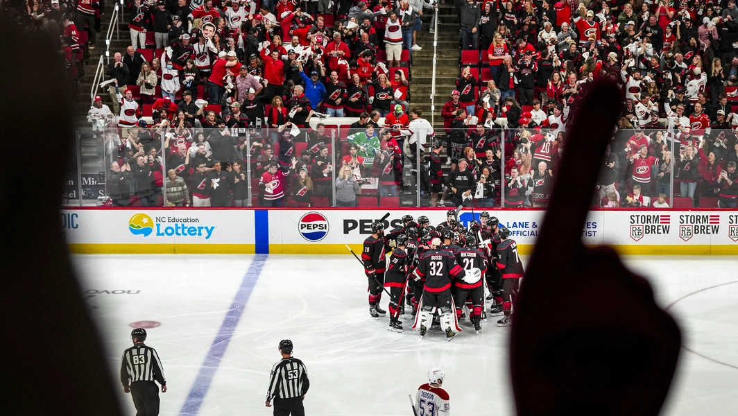 Canadiens face elimination after third straight loss to Hurricanes