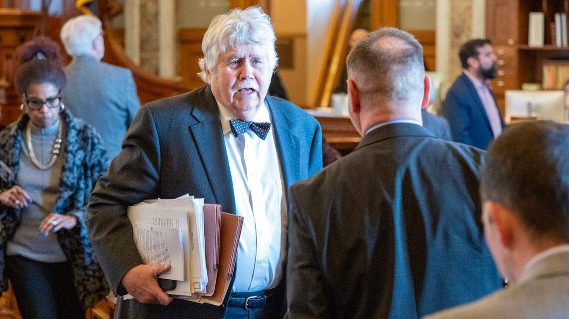 Former Wichita mayor files to face fellow Democrat in state House primary
