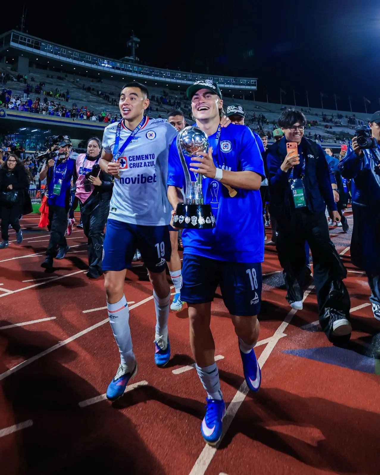 ¿Cuánto tuvo que invertir Cruz Azul en el equipo para conseguir el ...