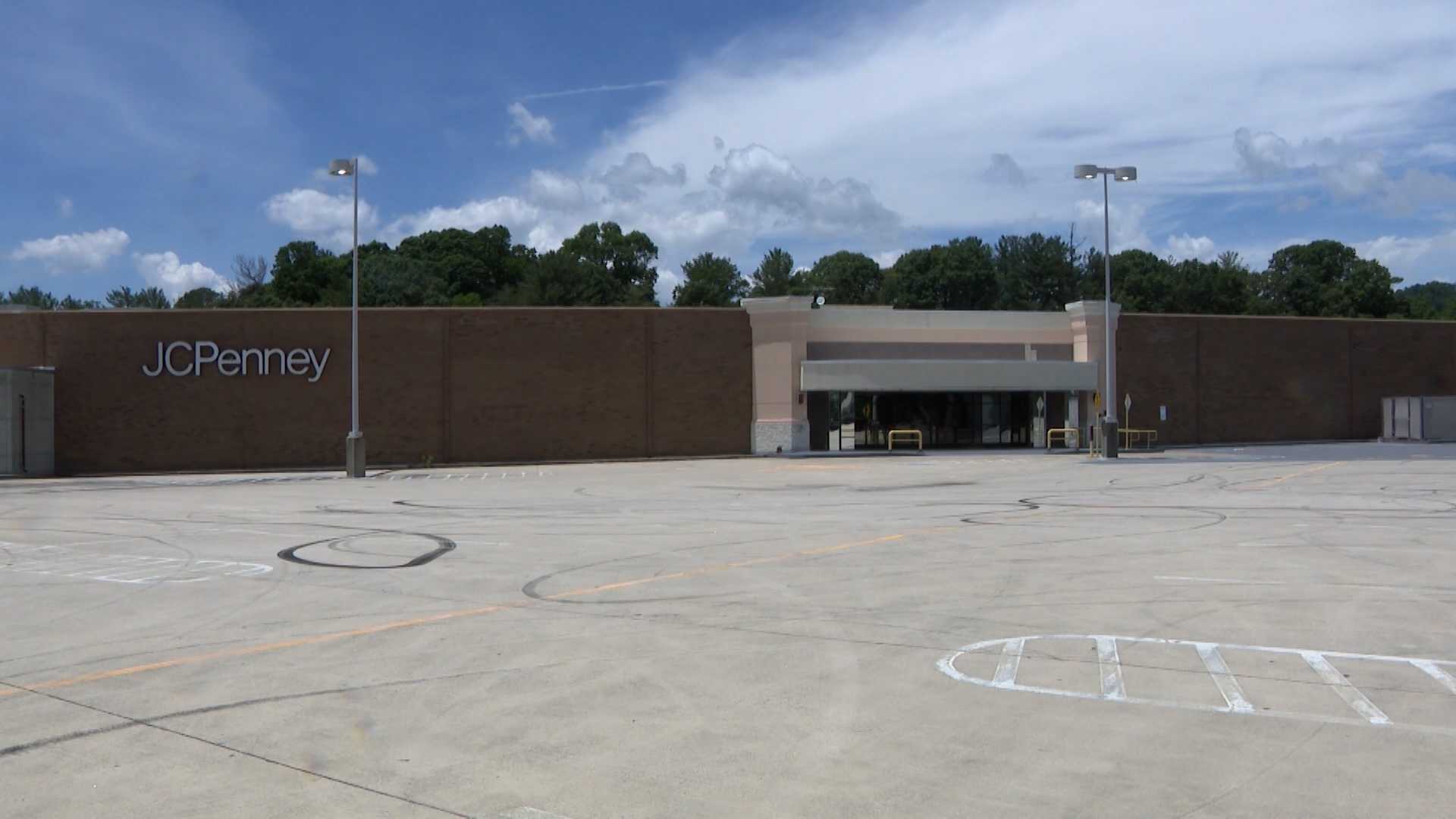 Officials weigh $5 million plan to turn vacant department store into ...