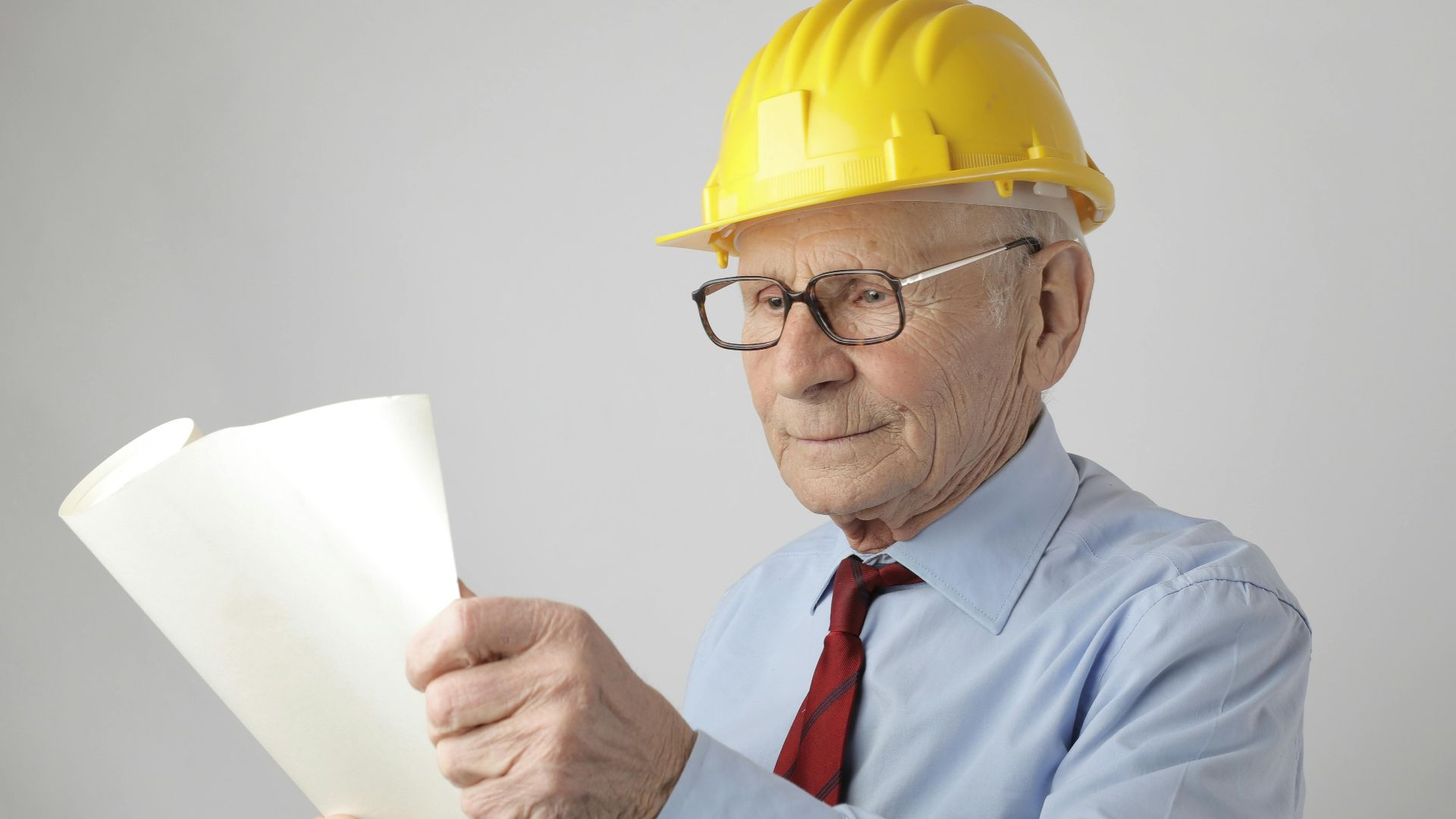 20 real reasons why no one hires people over 50