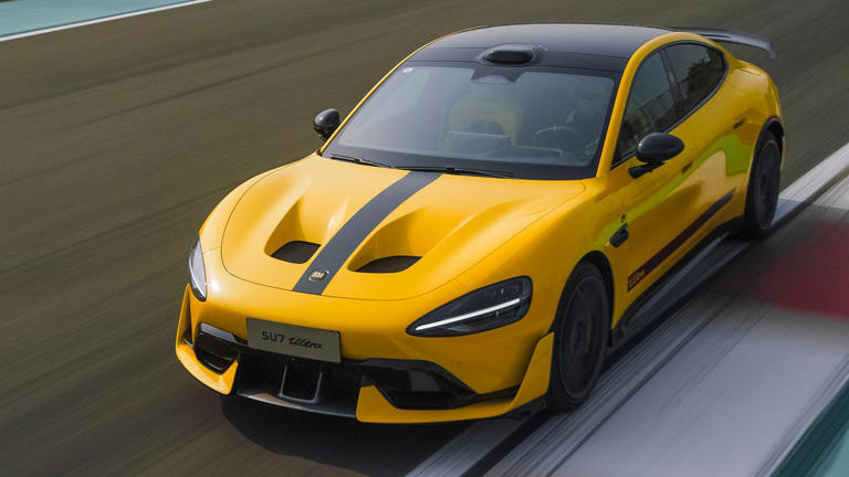 Just wow: We drove the Xiaomi SU7 Ultra on the track
