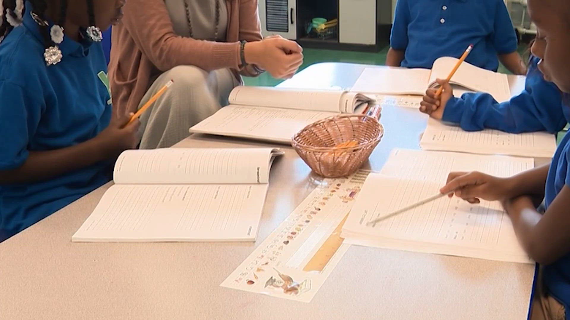 Kids are in a 'reading recession,' as test scores continue to decline