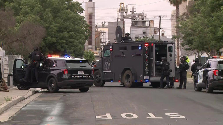 2 women, child killed in Modesto stabbing that prompted school lockdown