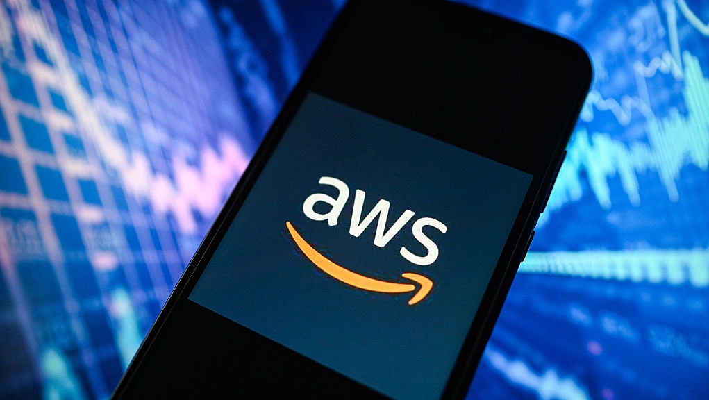 Cathie Wood boosts Amazon stake as AWS lands $6B Snowflake deal