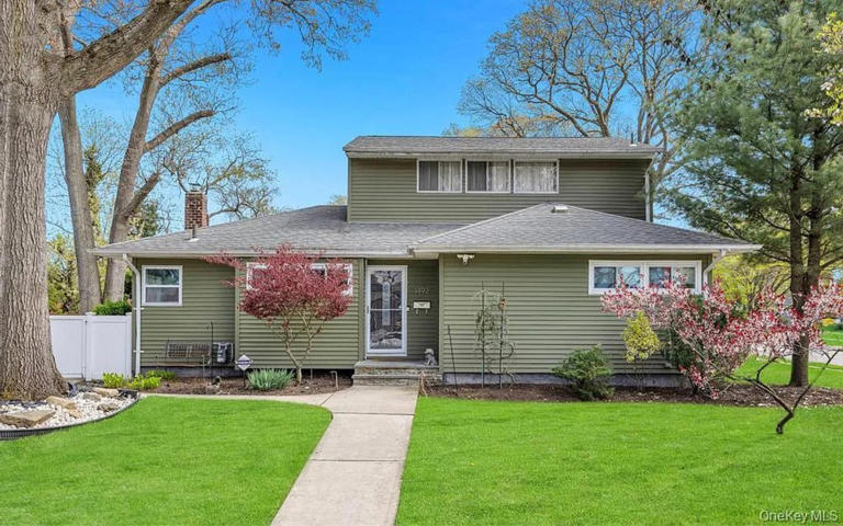 Serial killer Joel Rifkin’s former Long Island home where he murdered ...