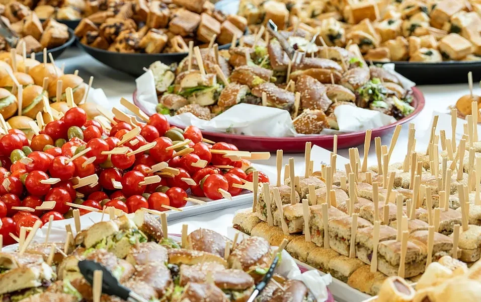 Graduation menus blend crowd-pleasing bites with low-stress prep