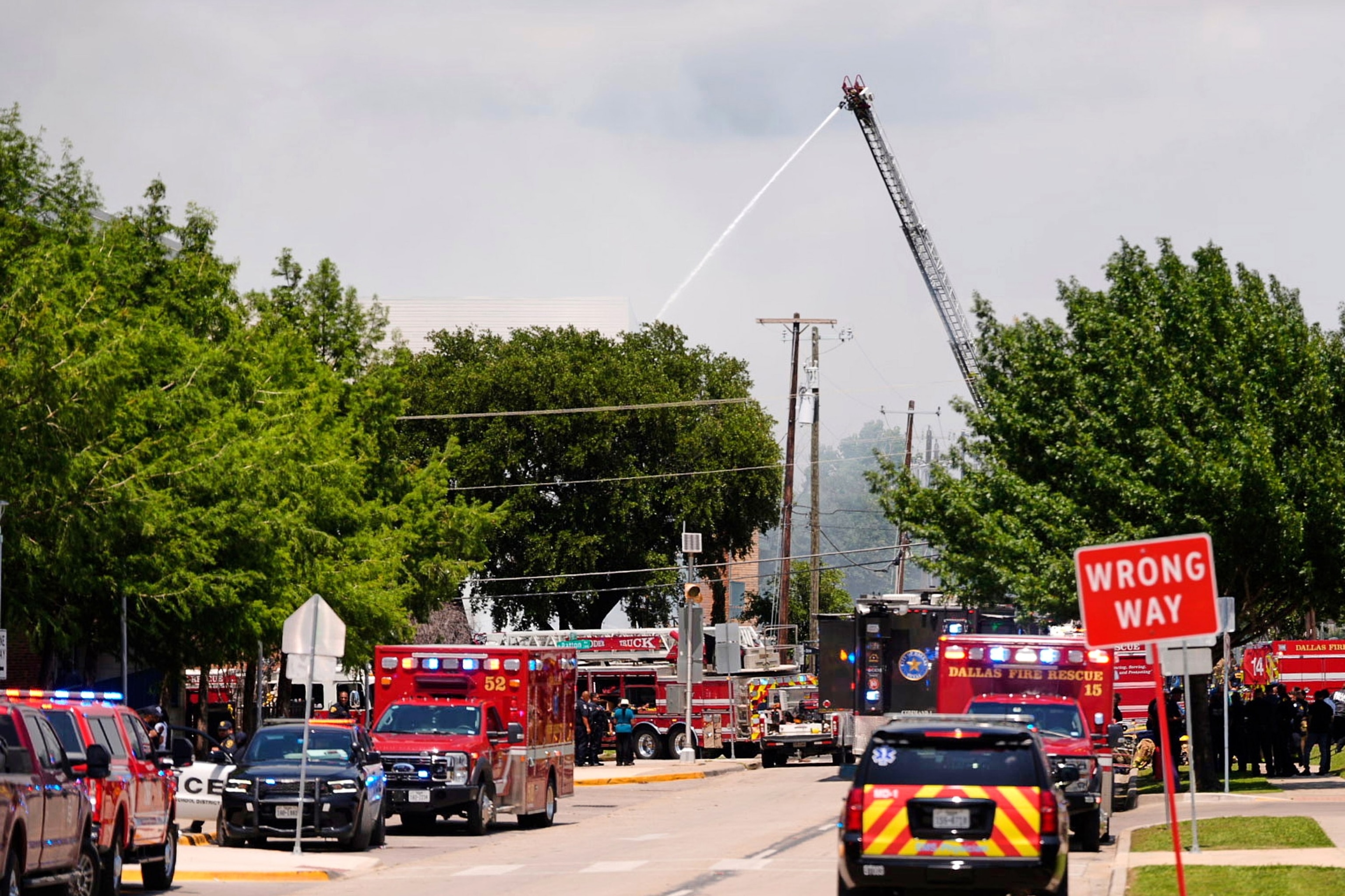 3 dead, including child, after explosion, massive fire at Dallas ...