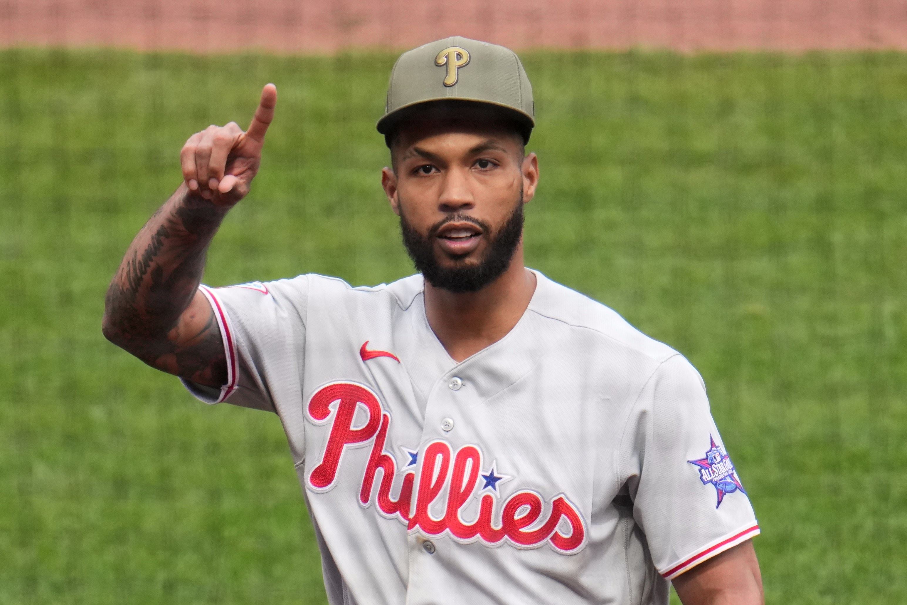 MLB pitcher snaps 115-year-old record