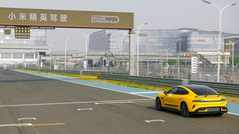 Just wow: We drove the Xiaomi SU7 Ultra on the track