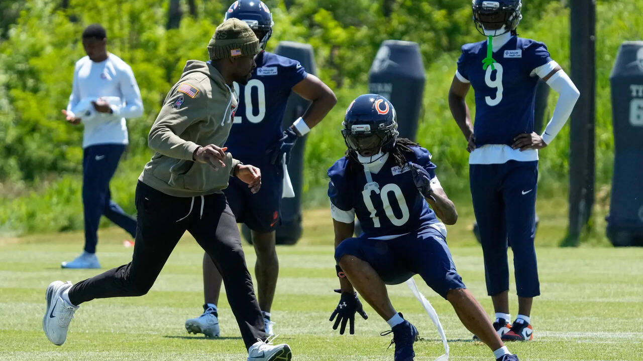 Bears coach Ben Johnson expresses confidence in Luther Burden ahead of ...