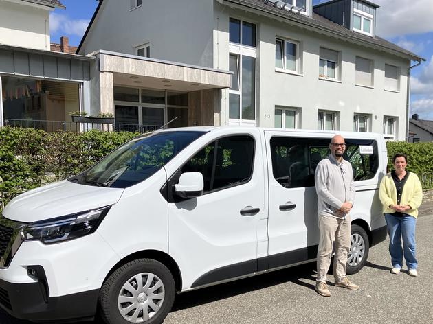 Glücksspirale fördert Kleinbus für Inobhutnahmegruppe mit 32.759 Euro