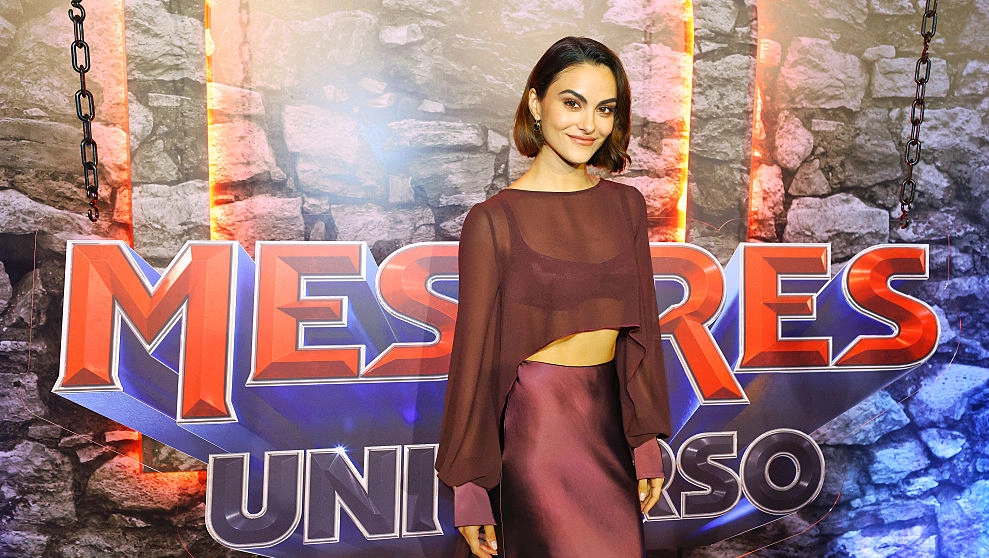Camila Mendes’s daring UK premiere look sparks fashion buzz