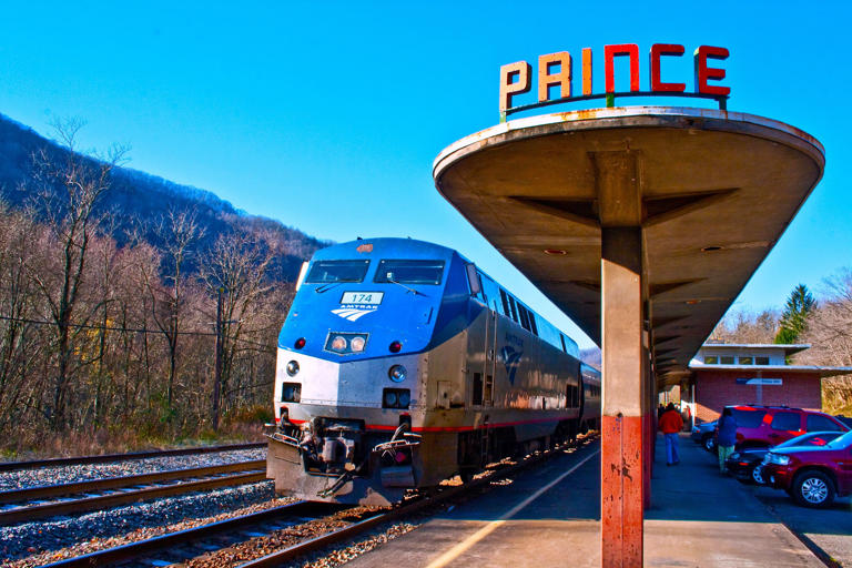 Amtrak passengers rejoice as new investment modernizes iconic 80-year ...