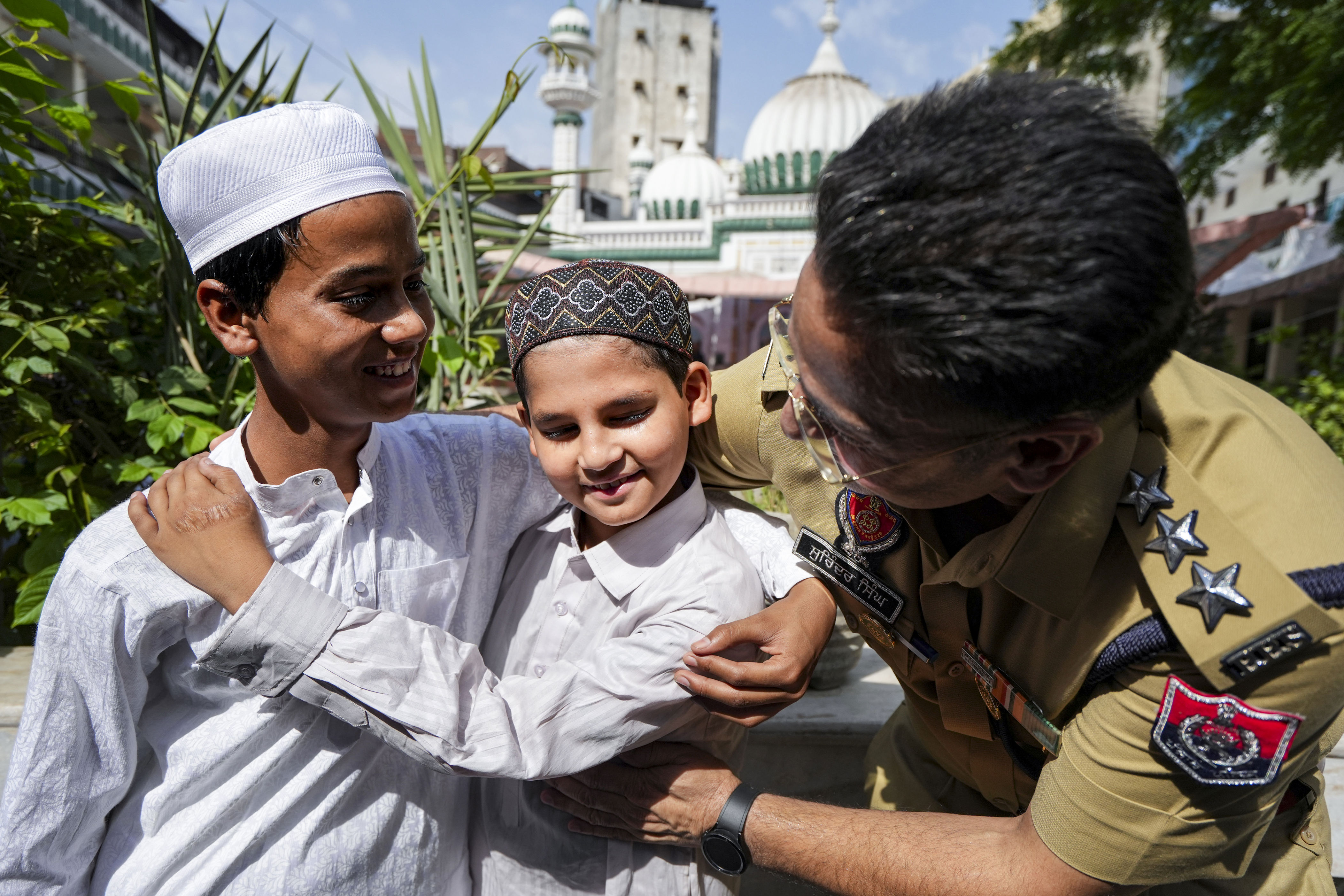 In Loni, Muslim families celebrate Bakraid with slices of goat-shaped ...