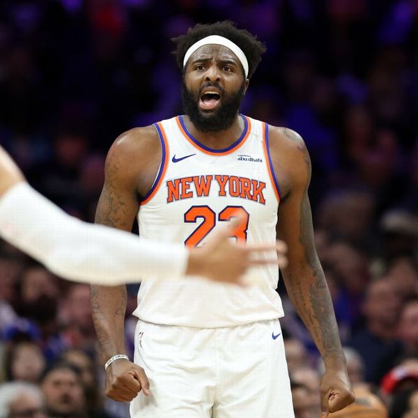 Knicks center Mitchell Robinson plans to play in Game 1 of NBA Finals ...