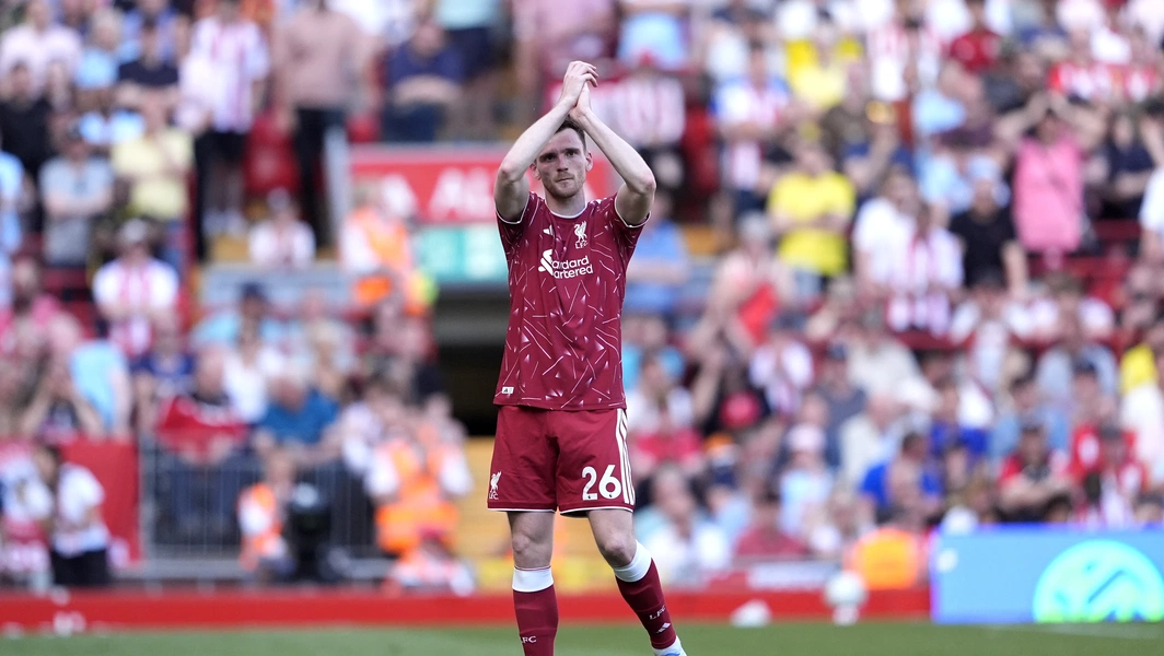 Robertson agrees Spurs switch as United edge closer to Ederson
