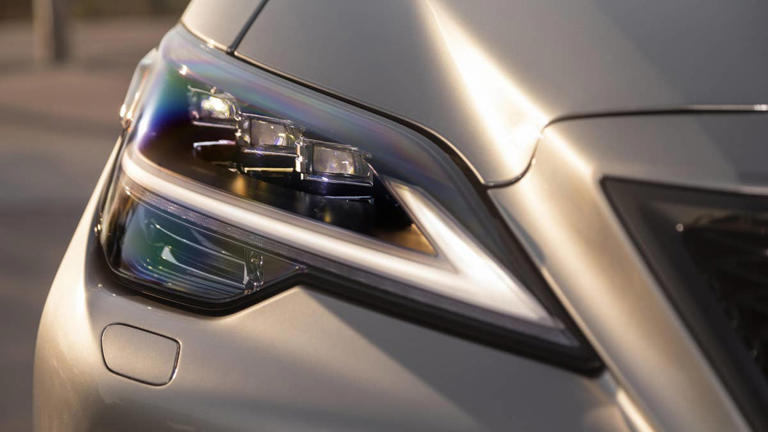 2025 Lexus LS