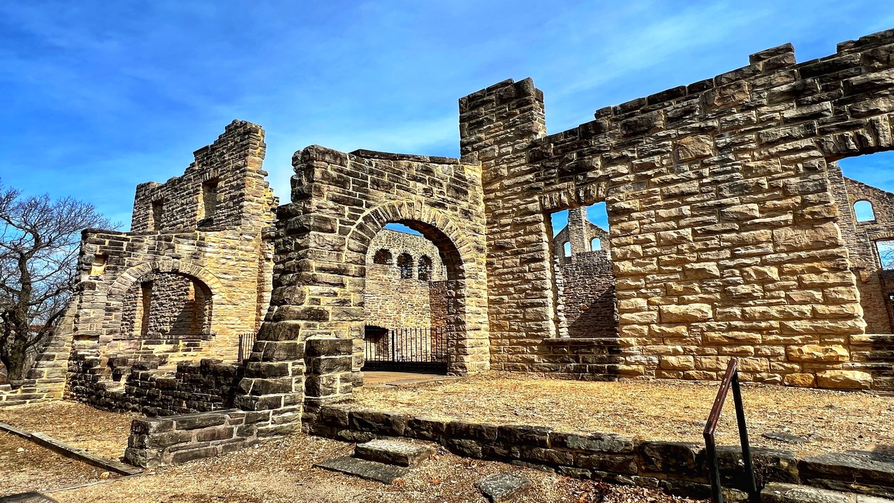 Ha Ha Tonka State Park has castle ruins sitting above 48 million ...