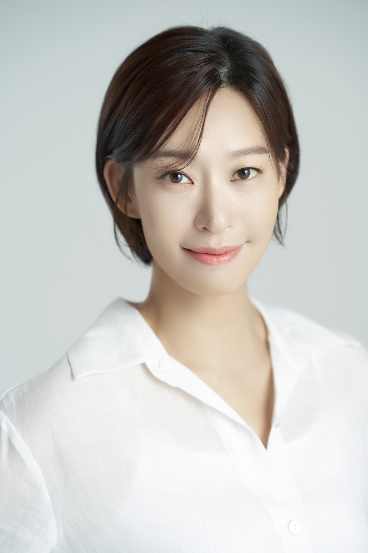 Jung Ae-yeon cast as Choi Hyang-mi in 'Doctor Seomboy'