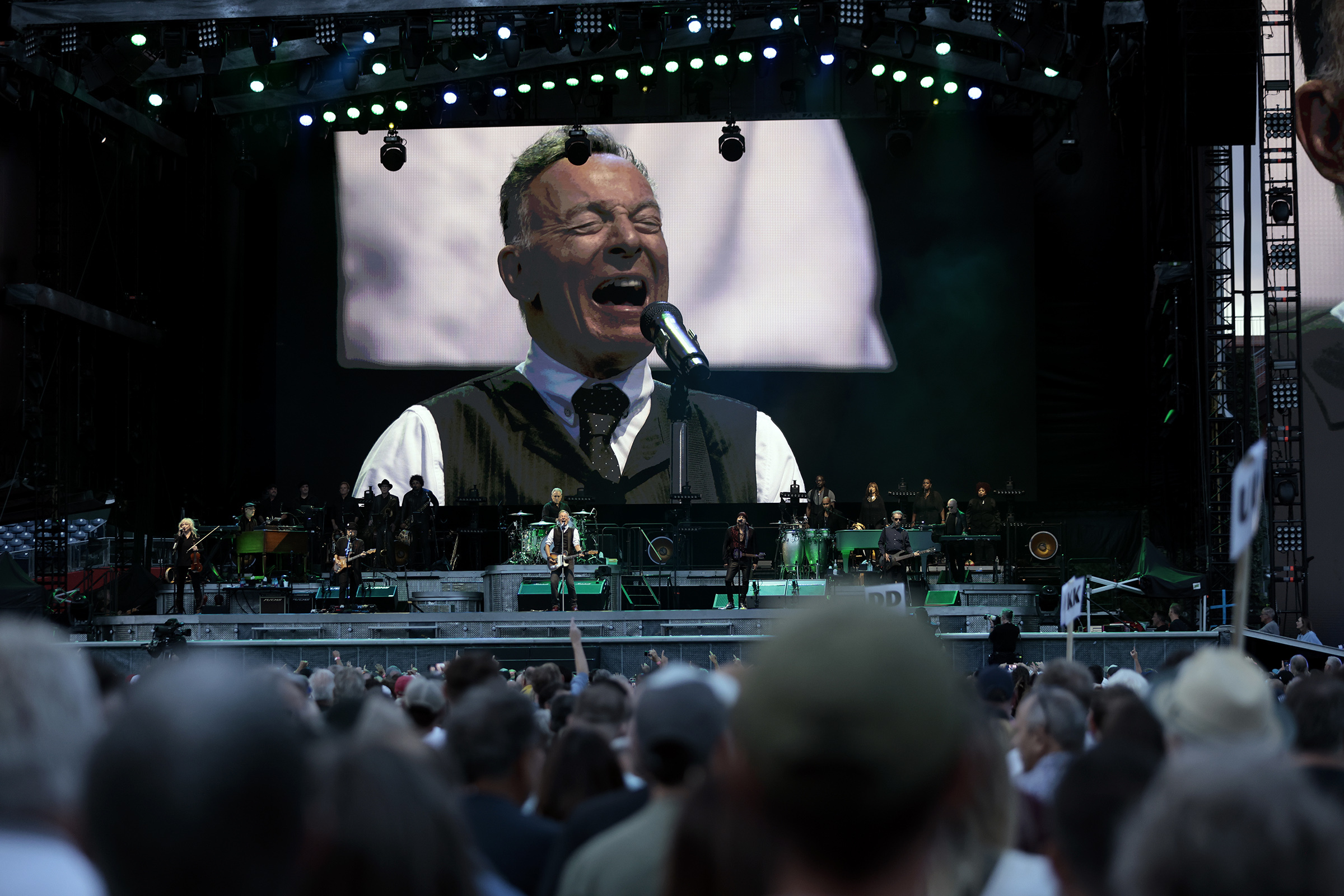 Bruce Springsteen’s last Philly show was elegiac. This time, it’ll be a ...