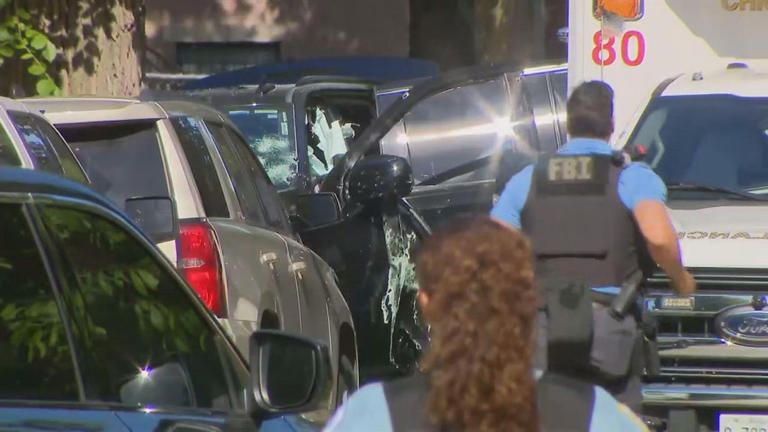 FBI agents shoot and kill man on West Side of Chicago