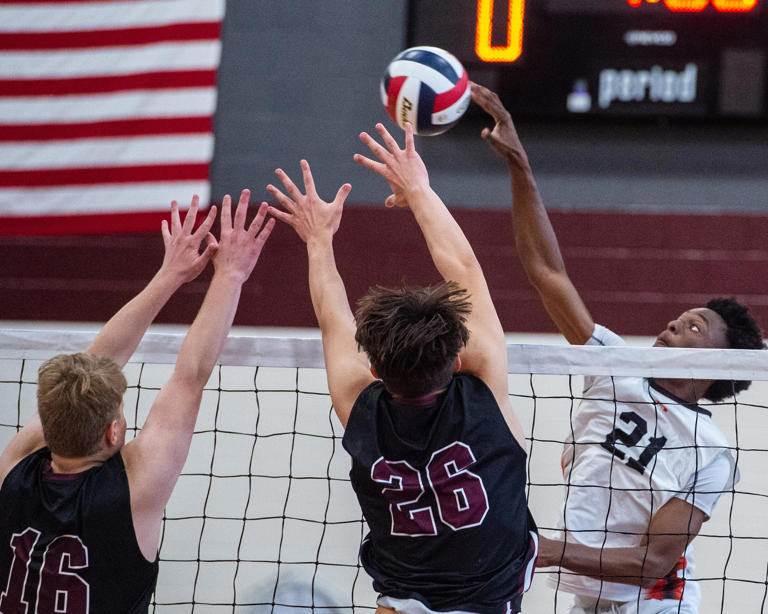 York Suburban wins District 3 Class 2A boys volleyball title