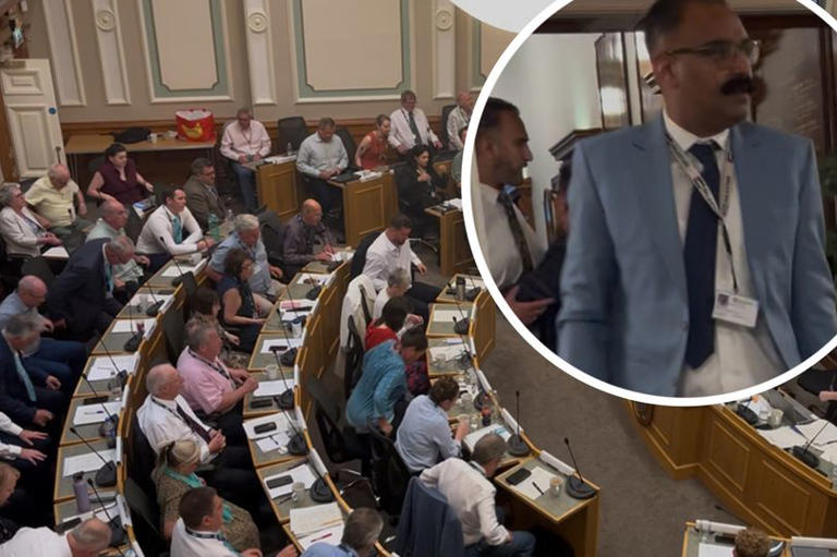 Kirklees Council fails to elect a leader again as councillor storms out ...