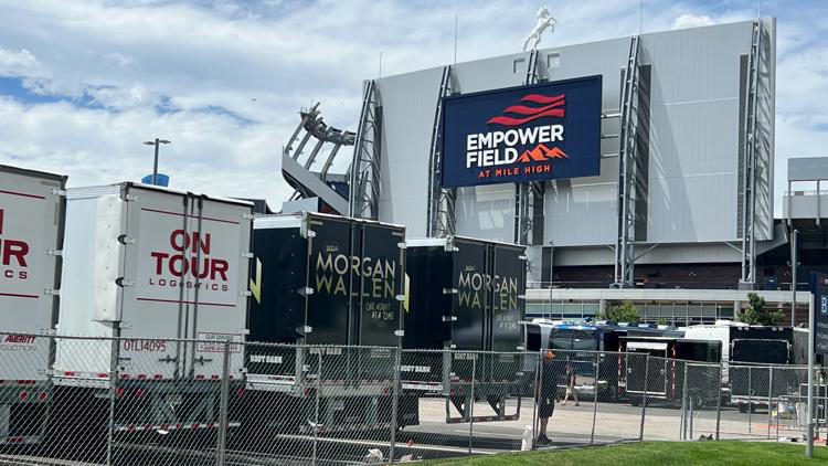 Where to get Morgan Wallen tour merch before his Denver concerts