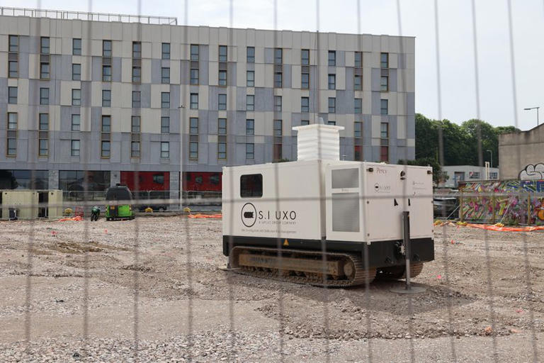 Bomb hunters return to Millbay building site is 'no cause for concern'