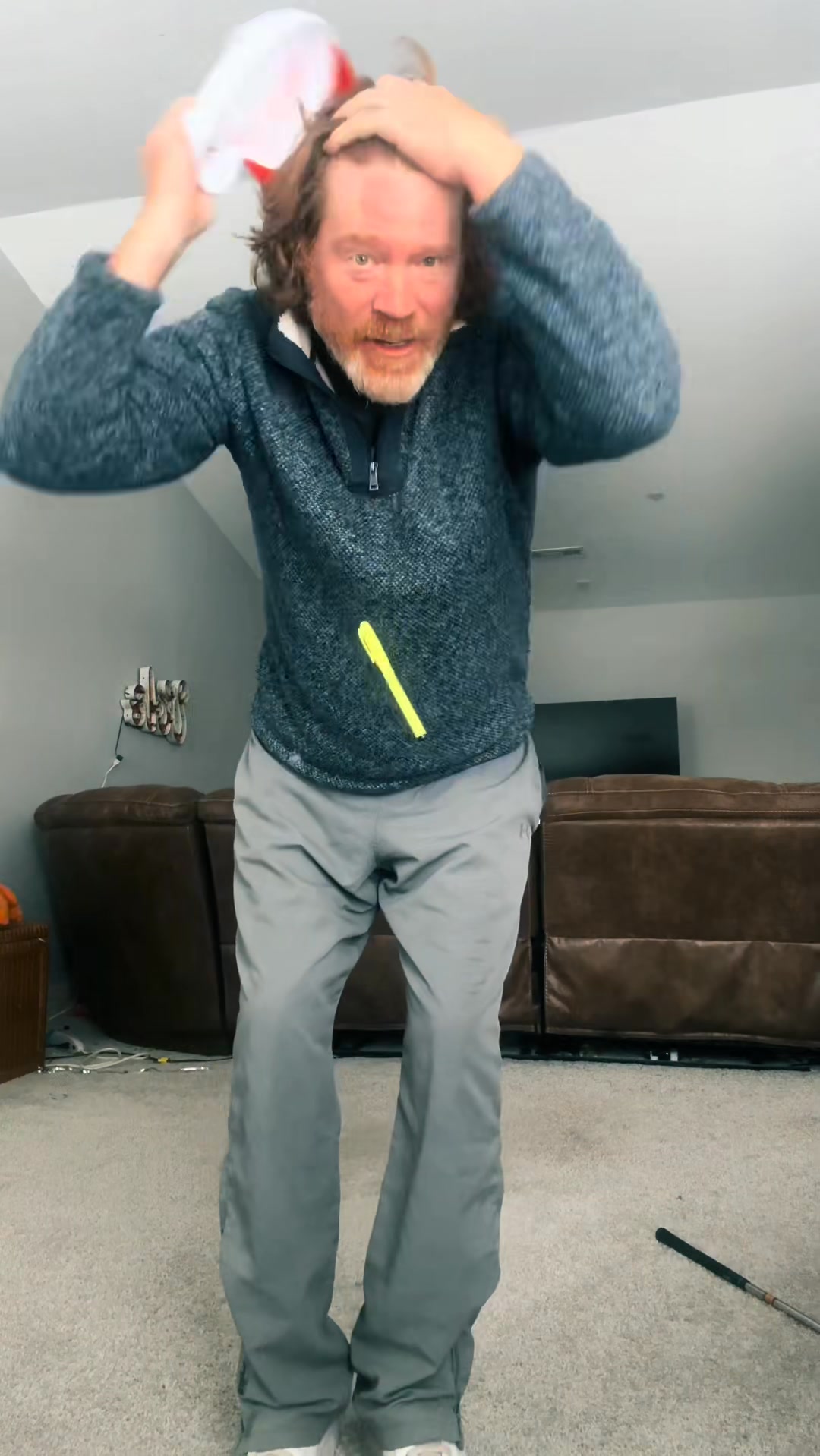 How did the pen stay floating?
