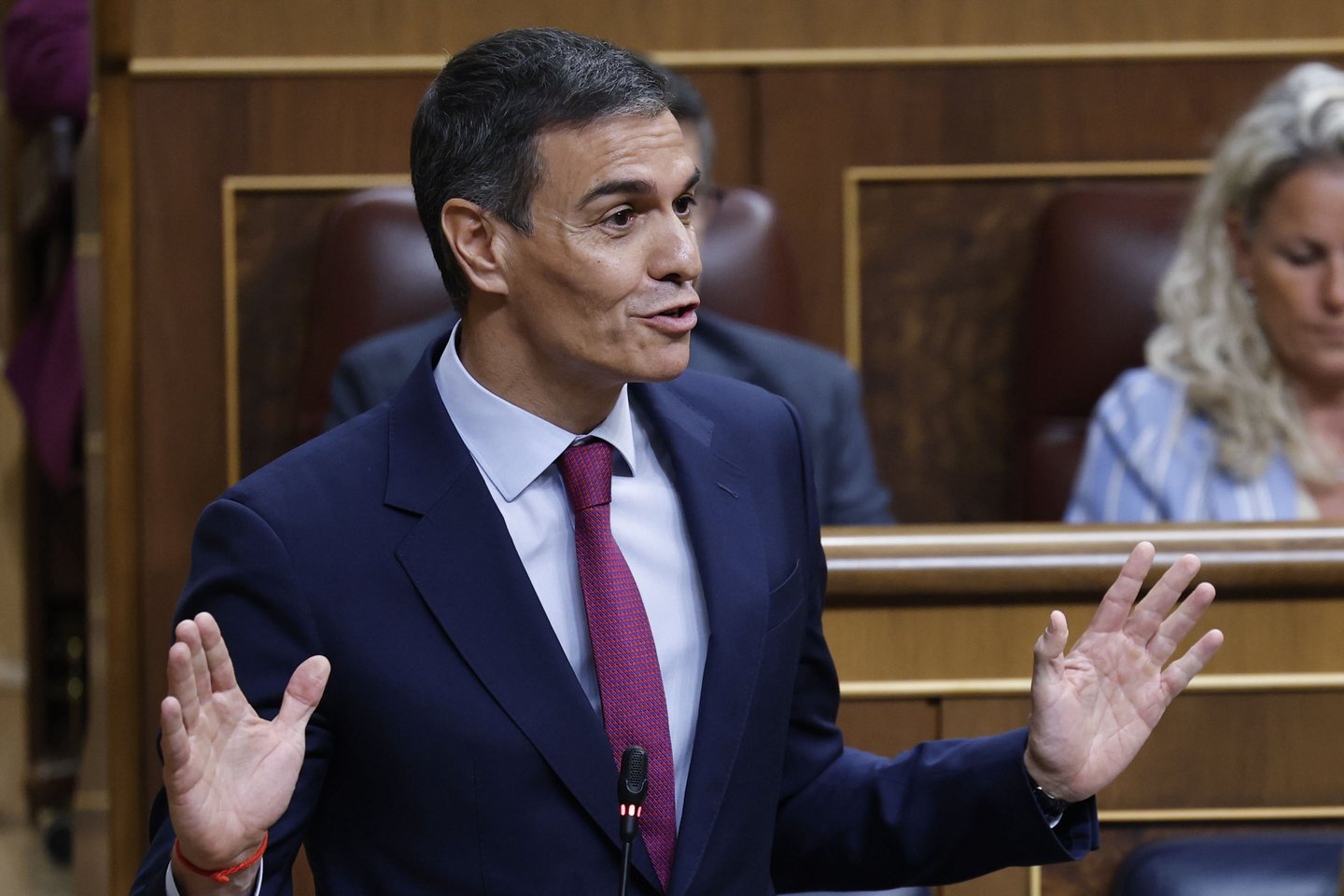 Sánchez quer ir ao Congresso falar sobre escândalos do PSOE