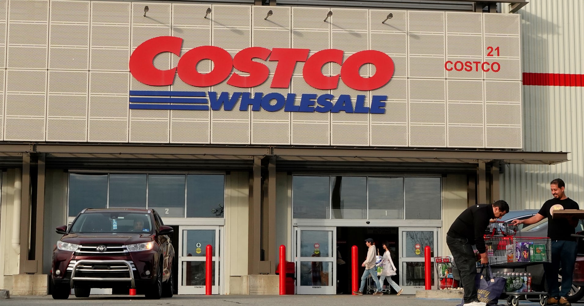Costco says it saw 'record-breaking' gas volumes amid rising prices