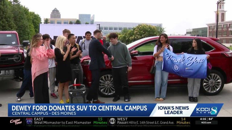 Des Moines students receive donated car for hands-on mechanic training