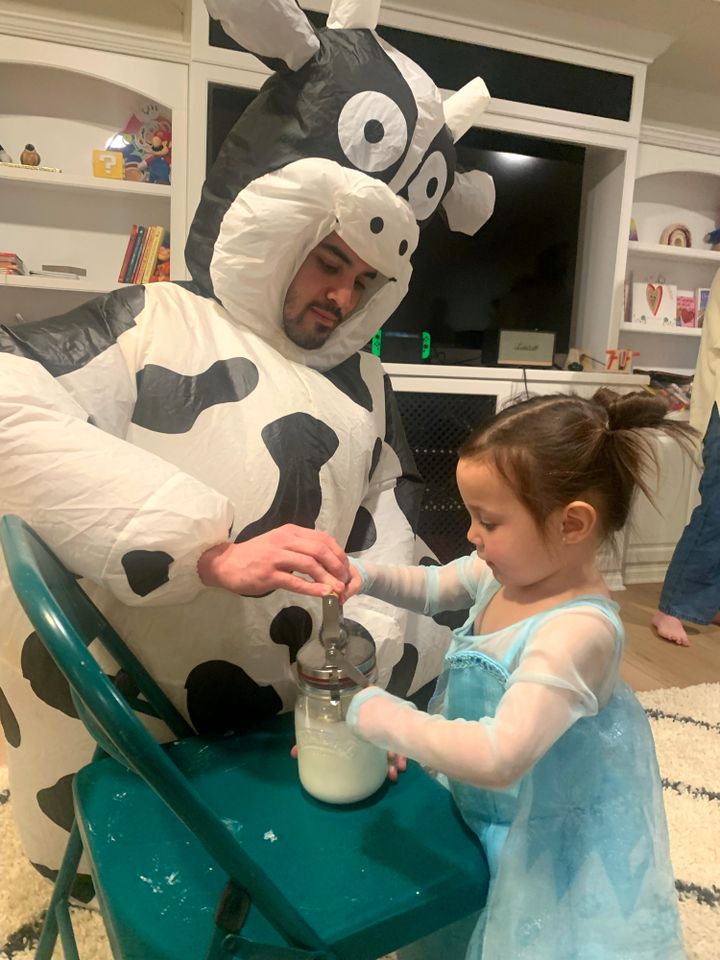 Mom honors toddler's request for 'butter themed' birthday party after ...