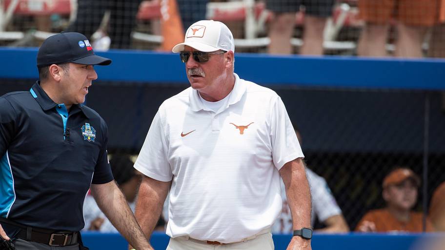 Texas softball drops first game of Women's College World Series vs ...