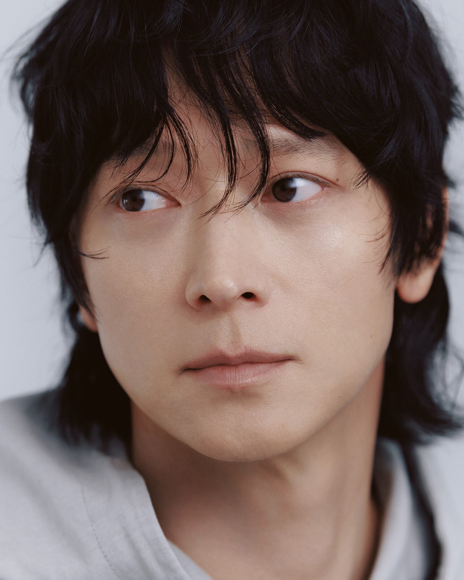 Gang Dong-won stars as 2000s idol in 'Wild Sing'