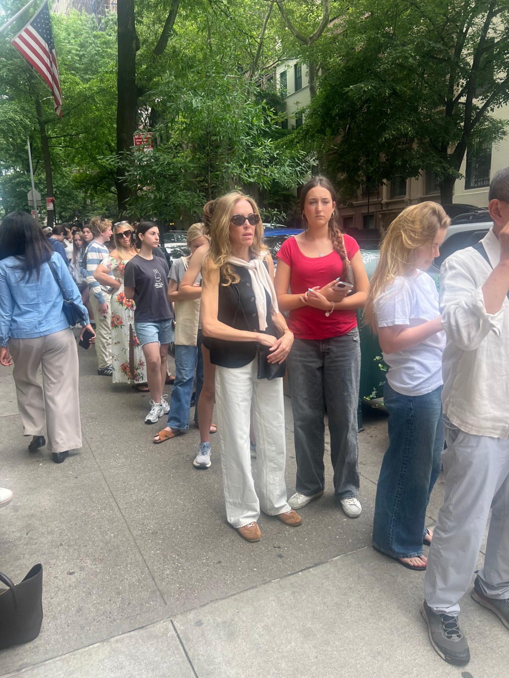 New Yorkers are lining up for hours for viral Dot Cakes and they’re ...