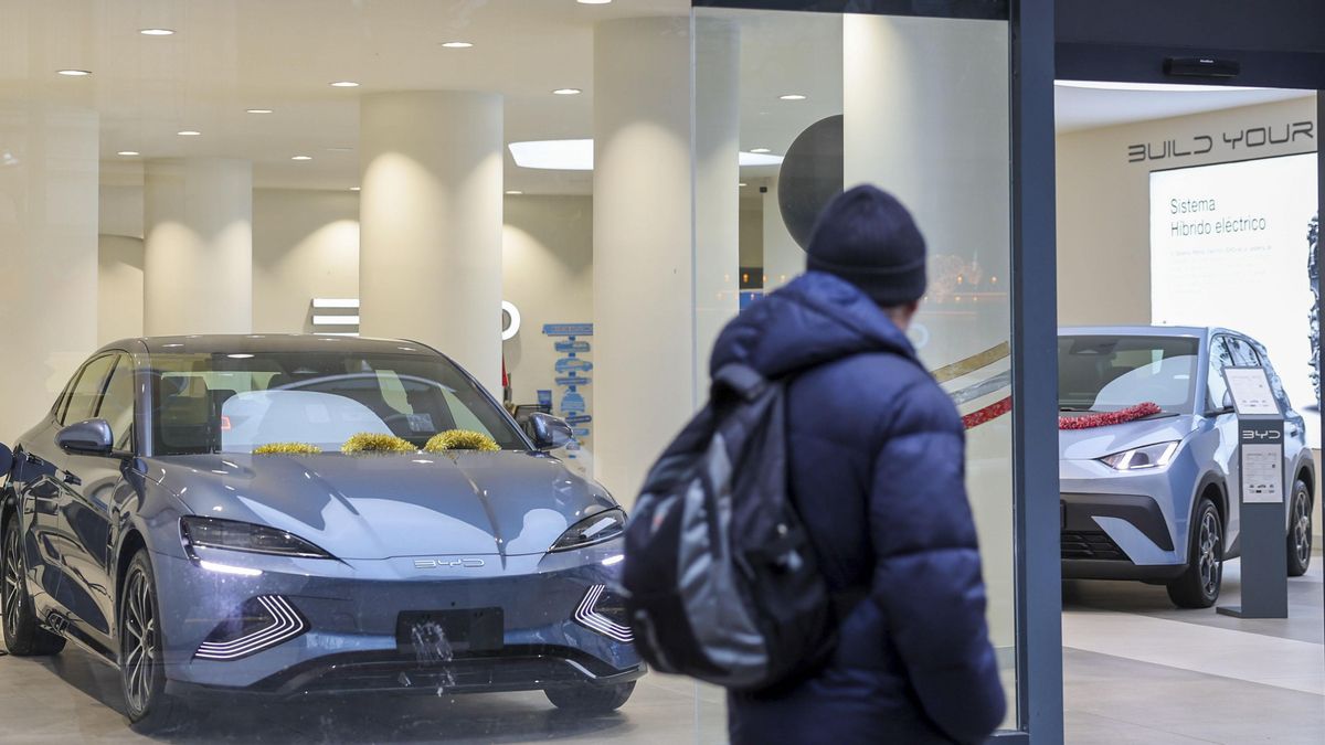 Los coches chinos aceleran la conquista del mercado europeo y adelantan ...